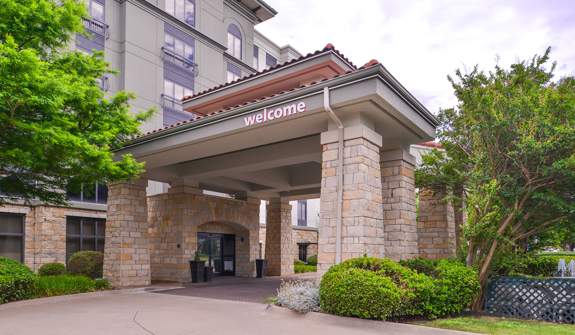 Hampton Inn & Suites Legacy Park - Frisco | mghotelteam.com