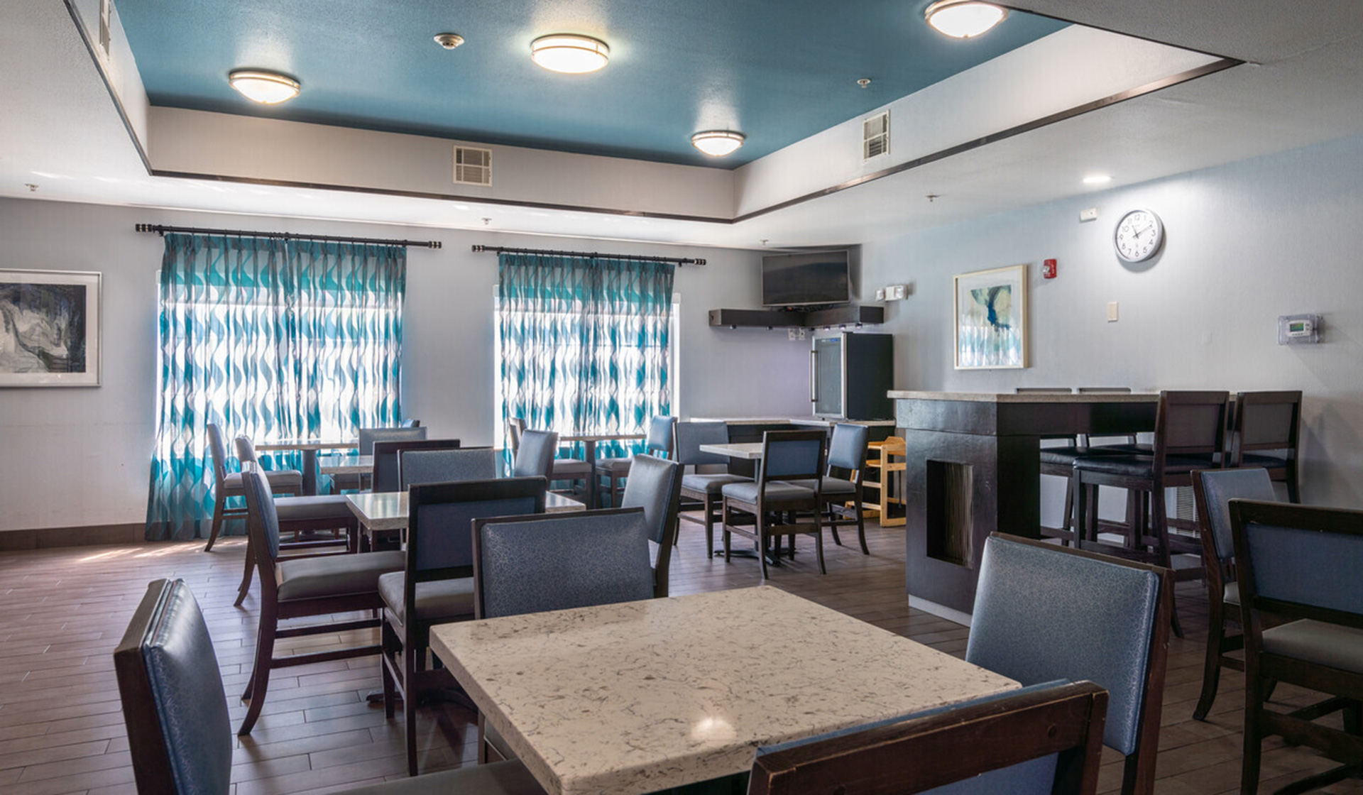 La Quinta Inn & Suites Houston Hobby Airport | mghotelteam.com