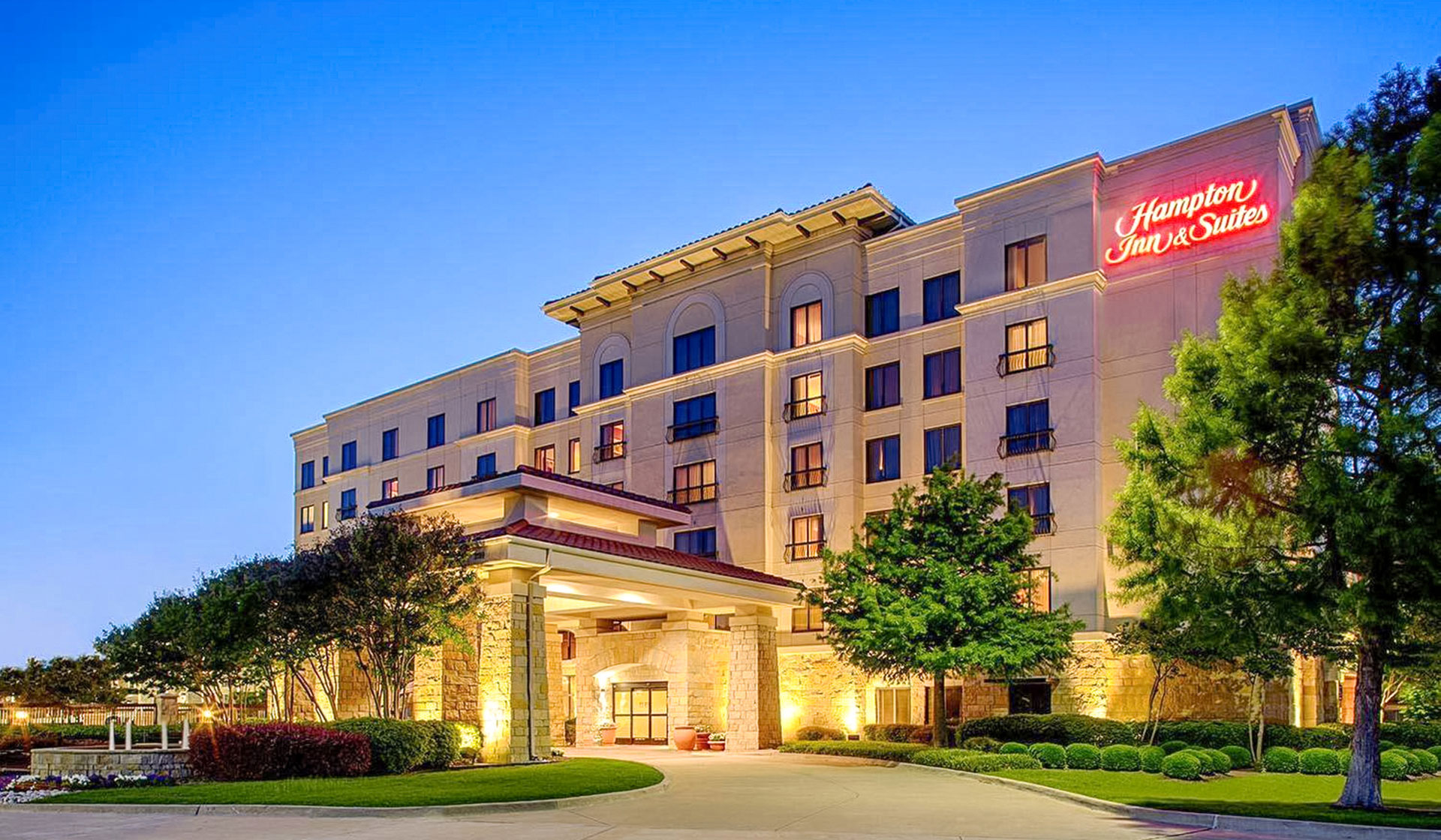 Hampton Inn & Suites Legacy Park - Frisco | mghotelteam.com