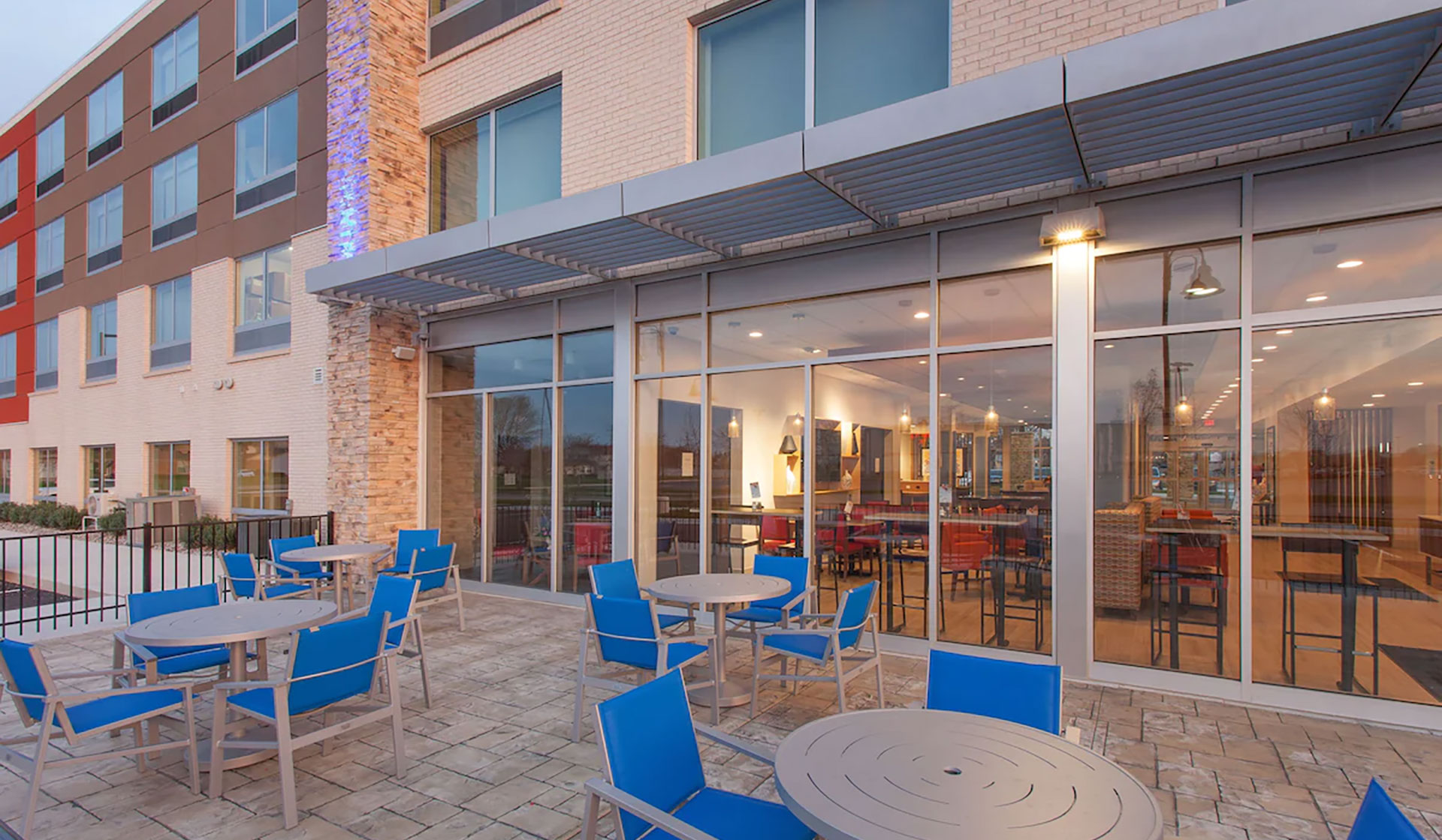 Holiday Inn Express & Suites Sterling Heights-Detroit Area ...