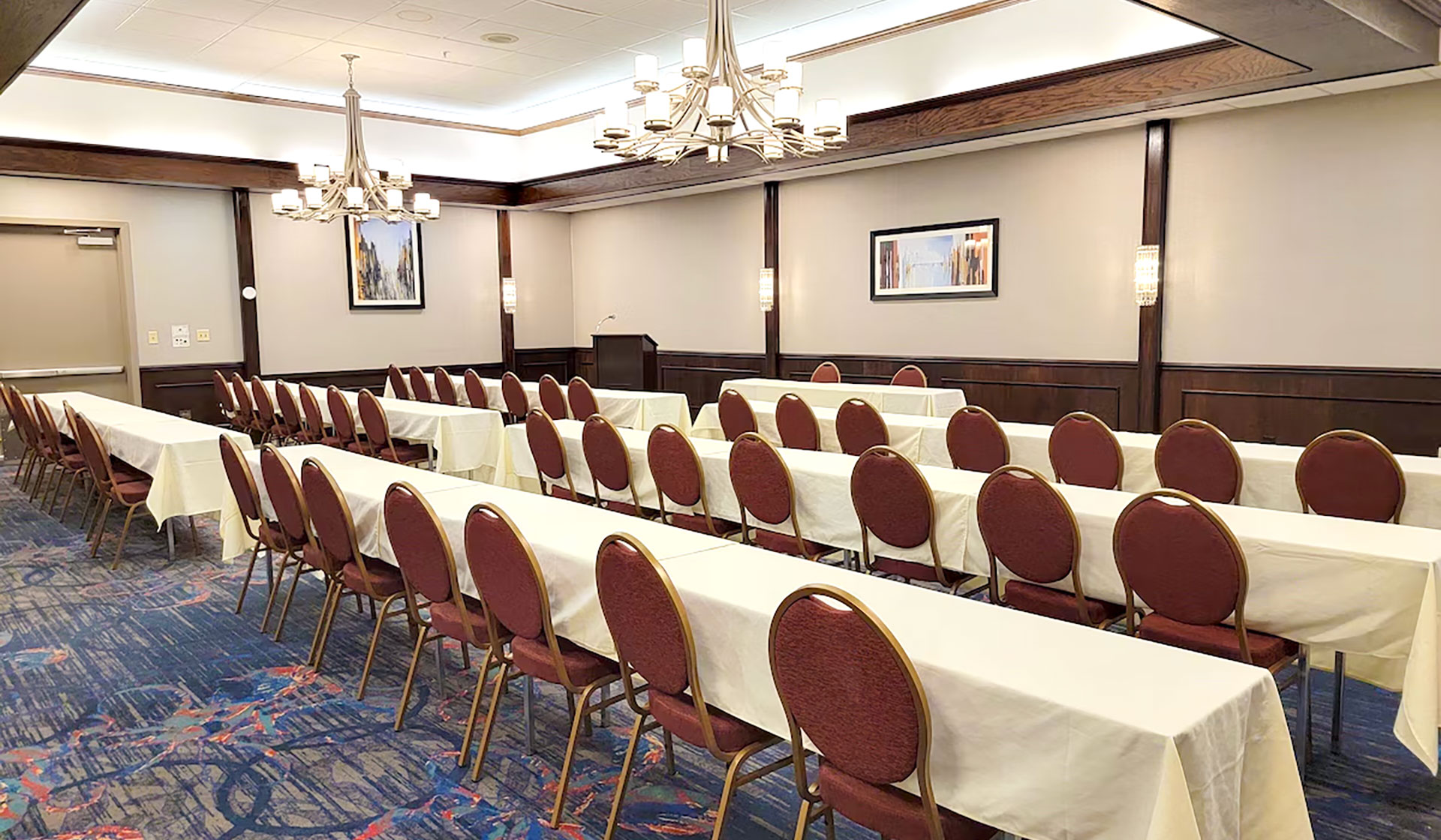 Holiday Inn Brookfield - Milwaukee | mghotelteam.com