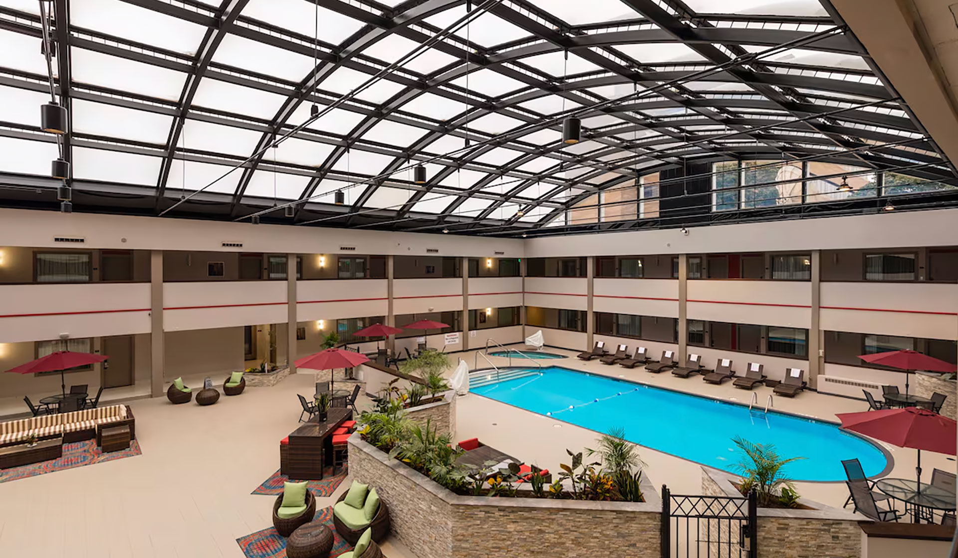 Holiday Inn Brookfield - Milwaukee | mghotelteam.com