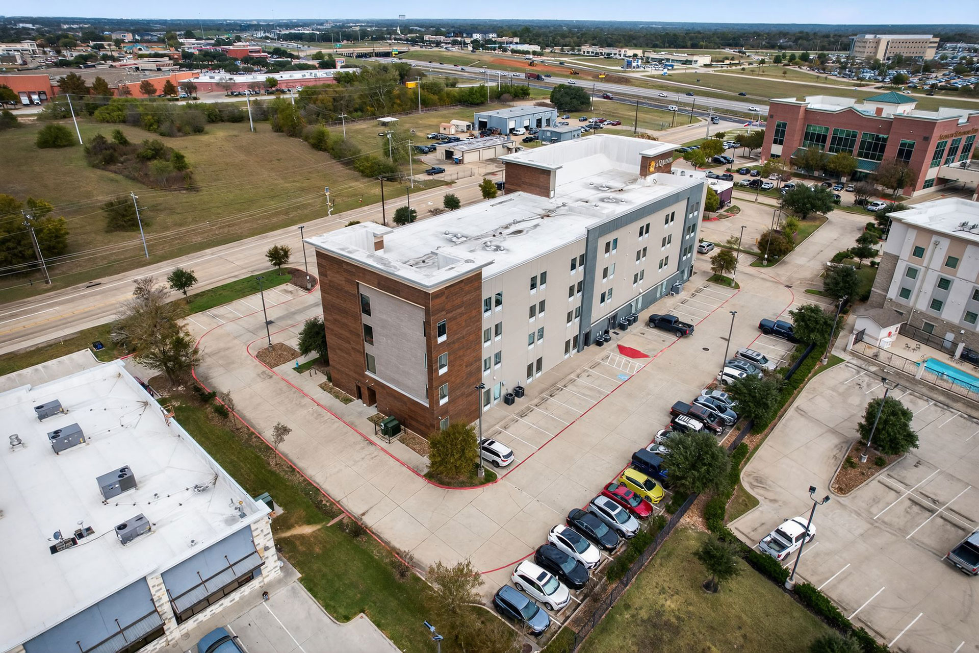 La Quinta Inn & Suites by Wyndham College Station South | mghotelteam.com
