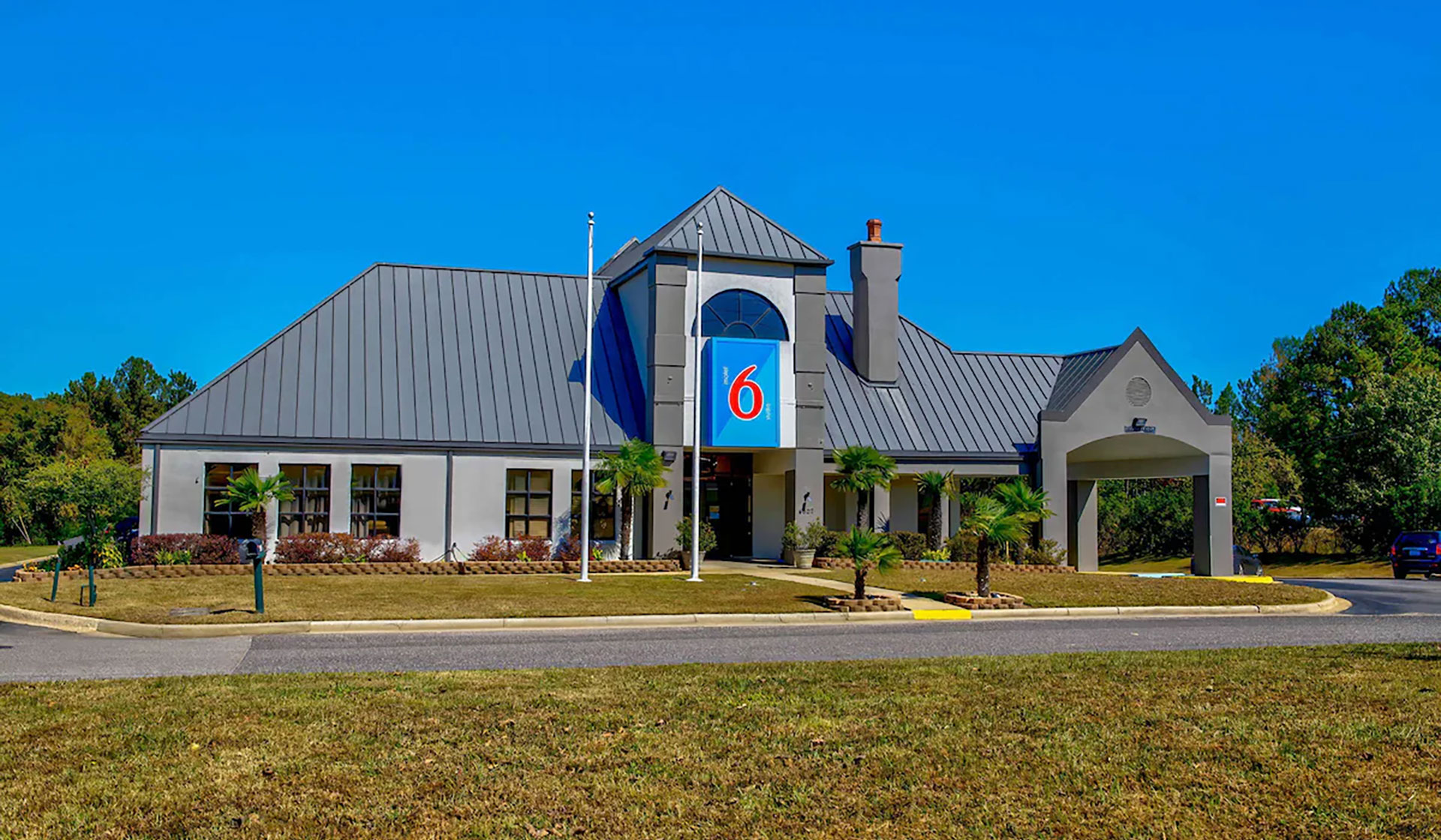 Motel 6 & Studio 6 Birmingham, AL - Medical District | mghotelteam.com