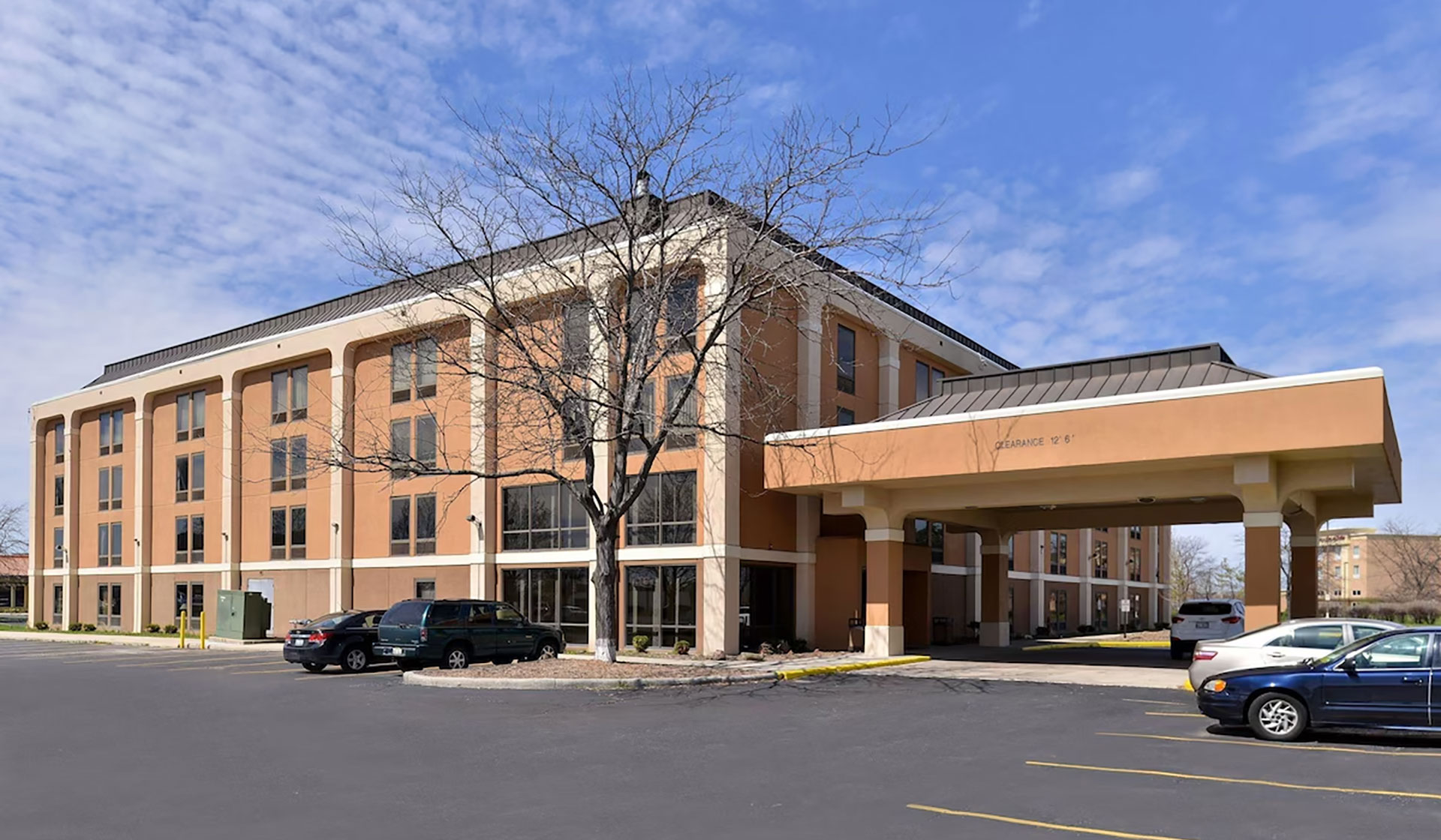 Quality Inn & Suites Matteson Near I-57 | mghotelteam.com
