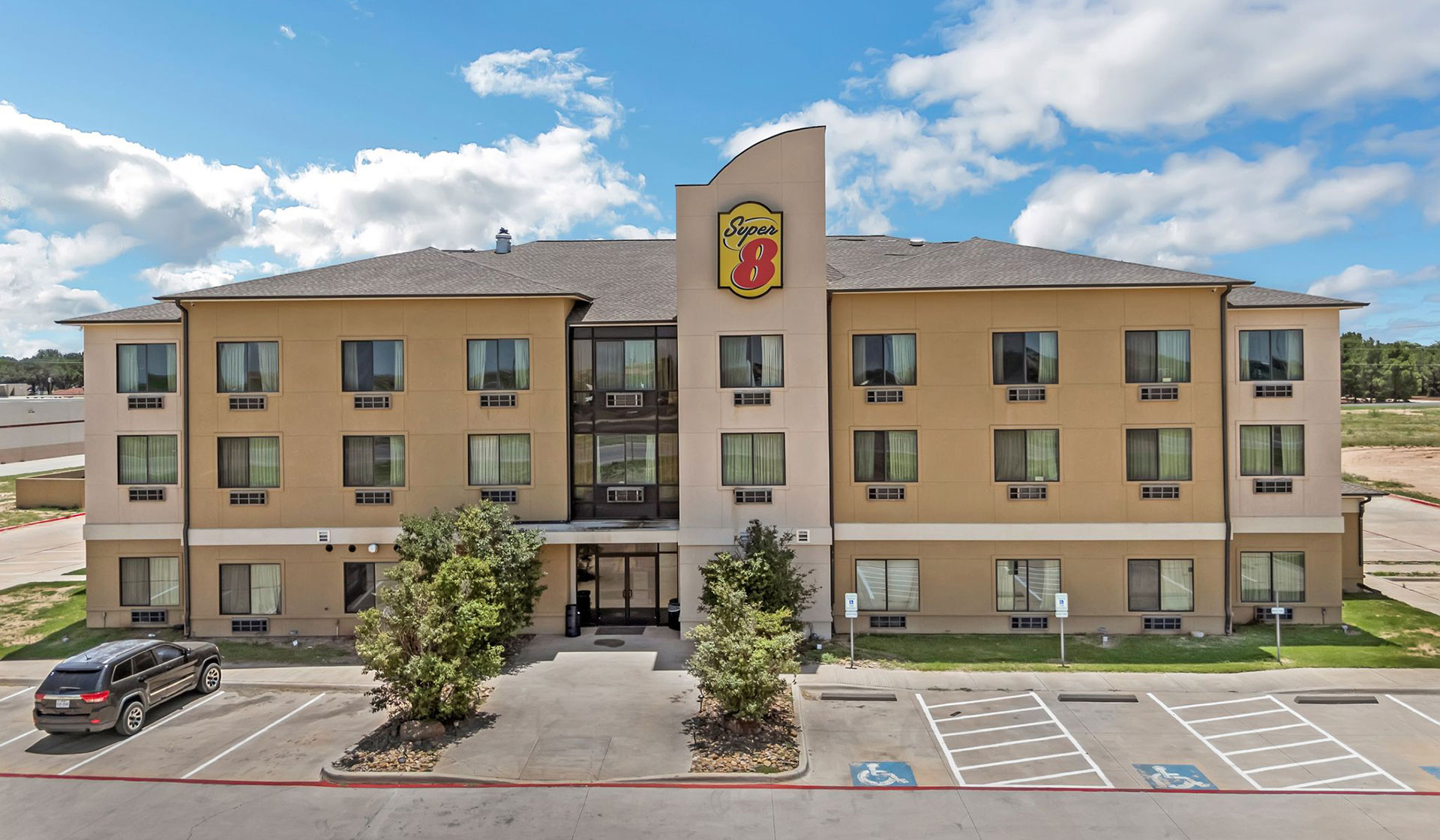 Super 8 by Wyndham Stanton | mghotelteam.com