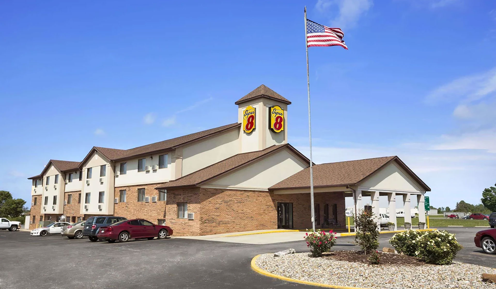 Super 8 by Wyndham Mt. Vernon IL | mghotelteam.com