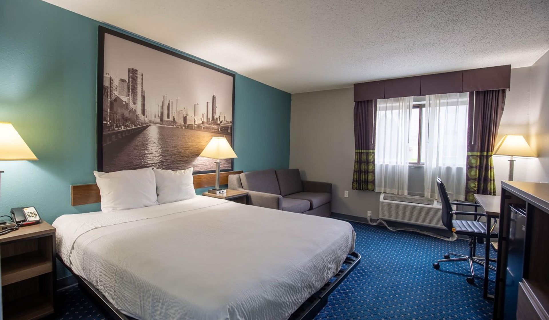 Super 8 by Wyndham Rockford I-90/Casino District | mghotelteam.com