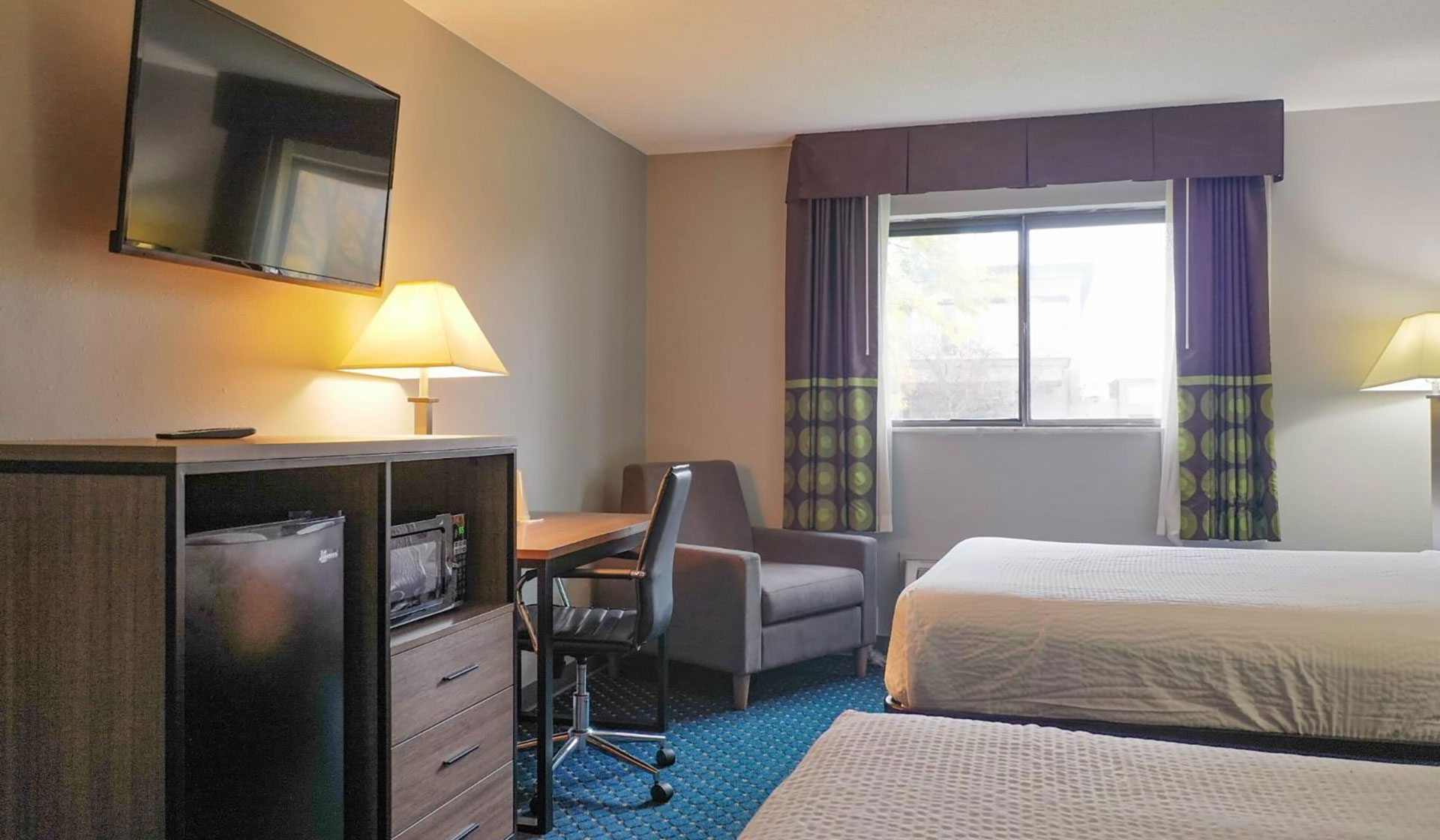 Super 8 by Wyndham Rockford I-90/Casino District | mghotelteam.com