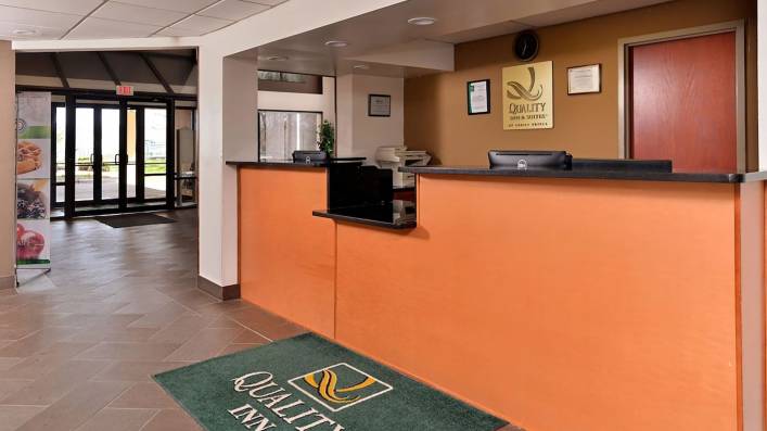 Quality Inn & Suites Matteson Near I-57 | mghotelteam.com