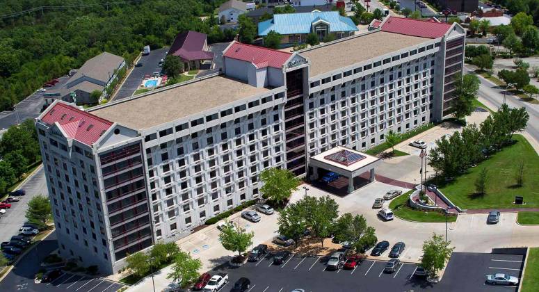 Marcus & Millichap Arranges the Sale of a 472-Room Hospitality Property ...